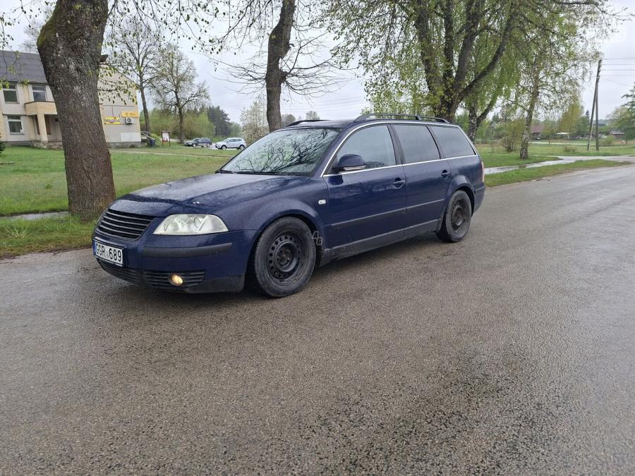 Volkswagen Passat 2004 in Kelme, with an engine capacity of 1.90 L and mileage of 300 thousand km for 500 €, photo 1 on AUTOMOTO.COM.LV
