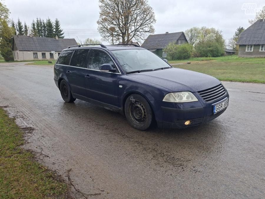 Volkswagen Passat 2004 in Kelme, with an engine capacity of 1.90 L and mileage of 300 thousand km for 500 €, photo 3 on AUTOMOTO.COM.LV
