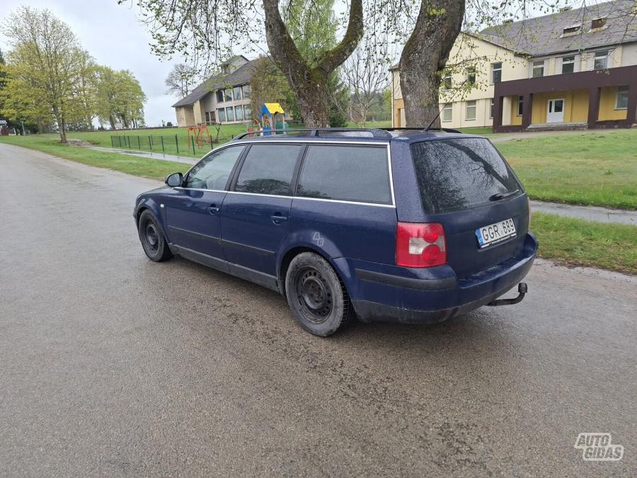 Volkswagen Passat 2004 in Kelme, with an engine capacity of 1.90 L and mileage of 300 thousand km for 500 €, photo 4 on AUTOMOTO.COM.LV