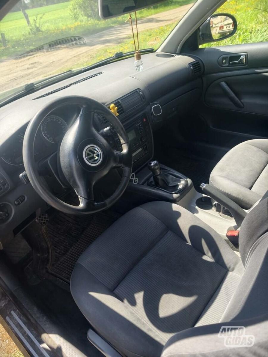 Volkswagen Passat 2004 in Silute, with an engine capacity of 1.90 L and mileage of 392 thousand km for 1450 €, photo 4 on AUTOMOTO.COM.LV