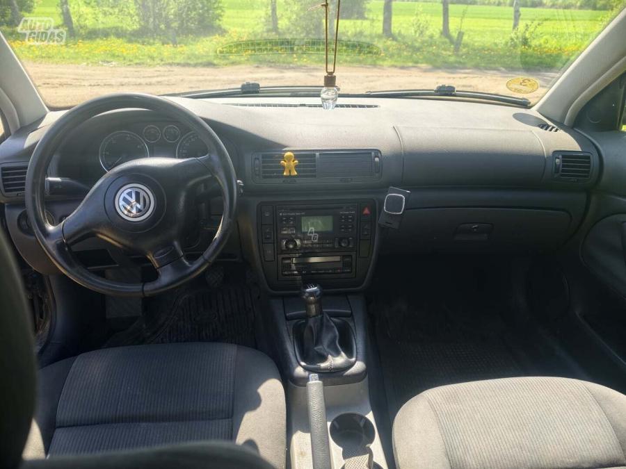 Volkswagen Passat 2004 in Silute, with an engine capacity of 1.90 L and mileage of 392 thousand km for 1450 €, photo 6 on AUTOMOTO.COM.LV