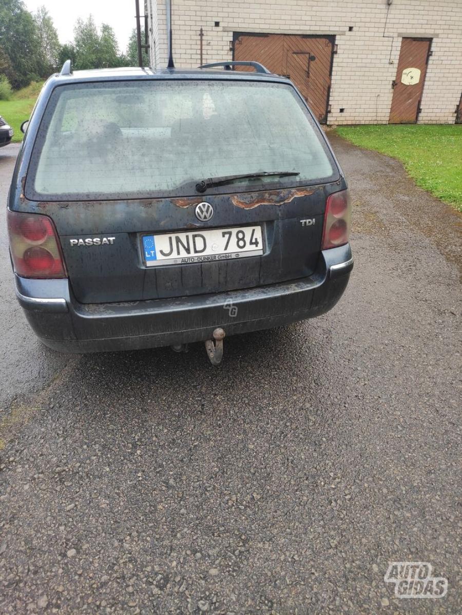 Volkswagen Passat 2004 in Vilnius, with an engine capacity of 1.90 L and mileage of 0 thousand km for 999 €, photo 4 on AUTOMOTO.COM.LV