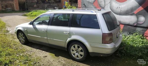 Volkswagen Passat 2004 Kauņa, ar dzinēja tilpumu 2.50 L un nobraukumu 450 tūkst. km par 999 €, foto 5 vietnē AUTOMOTO.COM.LV