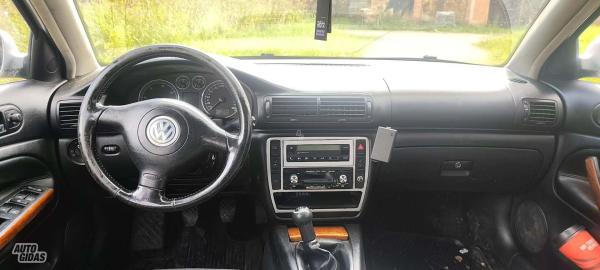 Volkswagen Passat 2004 Kauņa, ar dzinēja tilpumu 2.50 L un nobraukumu 450 tūkst. km par 999 €, foto 6 vietnē AUTOMOTO.COM.LV
