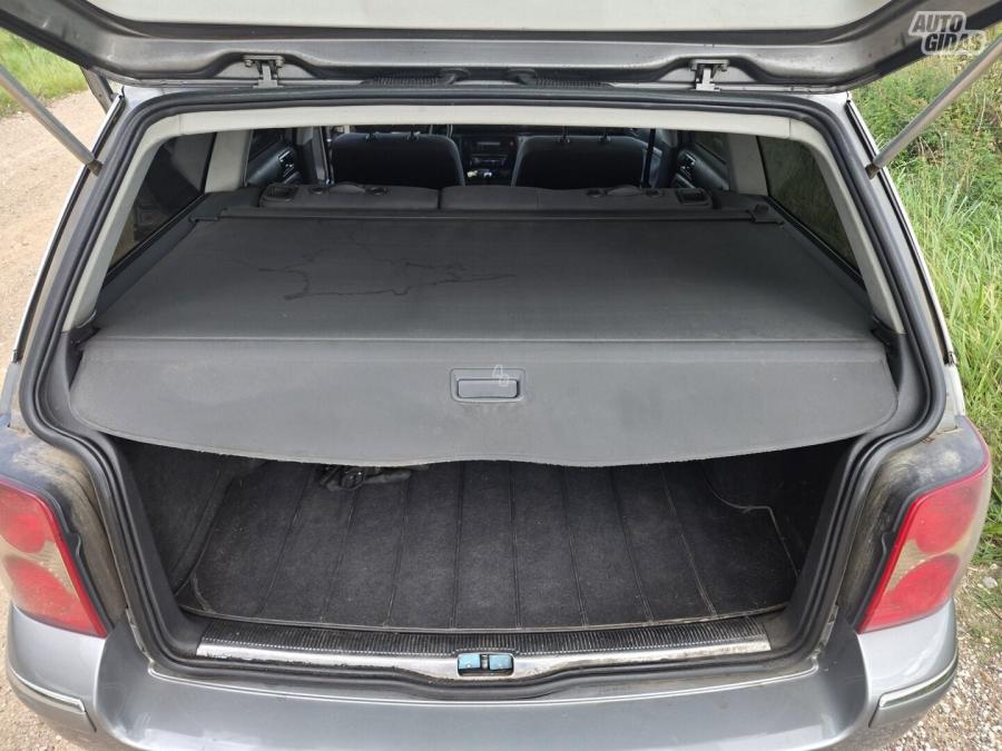 Volkswagen Passat 2004 in Kaunas, with an engine capacity of 1.90 L and mileage of 280 thousand km for 1500 €, photo 8 on AUTOMOTO.COM.LV