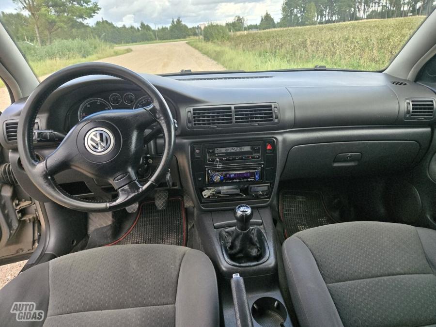 Volkswagen Passat 2004 in Kaunas, with an engine capacity of 1.90 L and mileage of 280 thousand km for 1500 €, photo 10 on AUTOMOTO.COM.LV