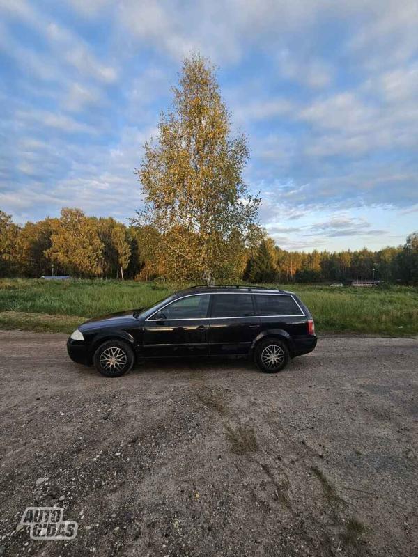 Volkswagen Passat 2004 Vievis, ar dzinēja tilpumu 1.90 L un nobraukumu 400 tūkst. km par 700 €, foto 4 vietnē AUTOMOTO.COM.LV