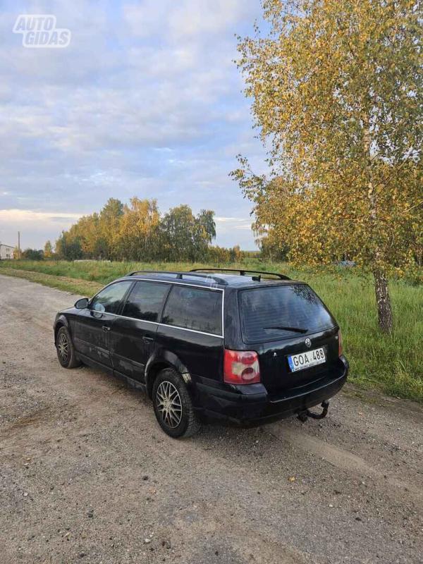 Volkswagen Passat 2004 Vievis, ar dzinēja tilpumu 1.90 L un nobraukumu 400 tūkst. km par 700 €, foto 5 vietnē AUTOMOTO.COM.LV