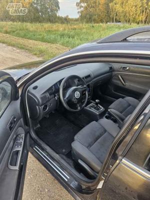 Volkswagen Passat 2004 Vievis, ar dzinēja tilpumu 1.90 L un nobraukumu 400 tūkst. km par 700 €, foto 10 vietnē AUTOMOTO.COM.LV