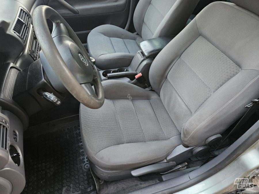 Volkswagen Passat 2004 Kauņa, ar dzinēja tilpumu 1.90 L un nobraukumu 386 tūkst. km par 1190 €, foto 4 vietnē AUTOMOTO.COM.LV