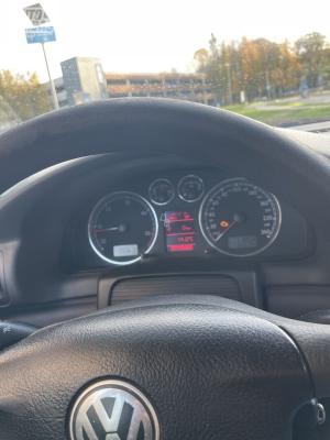 Volkswagen Passat 2004 Kauņa, ar dzinēja tilpumu 1.90 L un nobraukumu 333 tūkst. km par 650 €, foto 12 vietnē AUTOMOTO.COM.LV