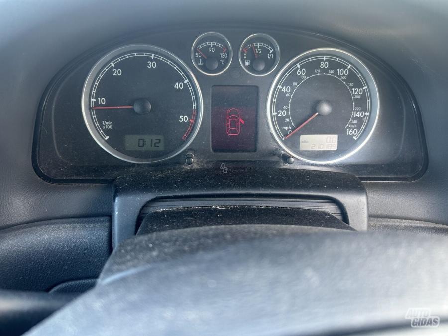 Фольксваген Пассат 2005 в Варена, объемом двигателя 1.90 л и пробегом 320 тыс. км за 500 €, фото 4 на AUTOMOTO.COM.LV