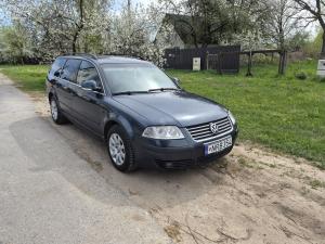 Volkswagen Passat 2005 in Kaunas, with an engine capacity of 1.90 L and mileage of 392 thousand km for 950 €, photo  on AUTOMOTO.COM.LV