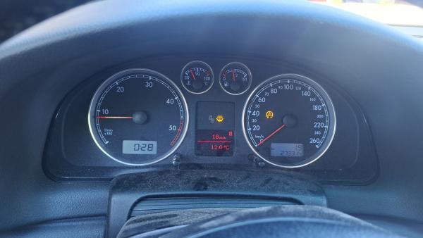 Volkswagen Passat 2005 in Klaipeda, with an engine capacity of 1.90 L and mileage of 274 thousand km for 550 €, photo 7 on AUTOMOTO.COM.LV