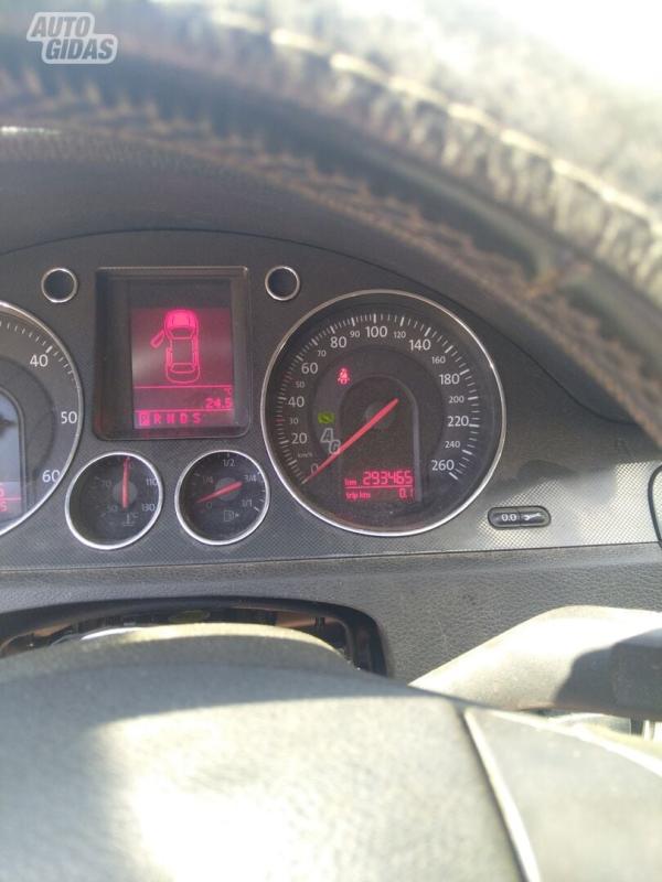Volkswagen Passat 2005 Viļņa, ar dzinēja tilpumu 2.00 L un nobraukumu 293 tūkst. km par 1250 €, foto 2 vietnē AUTOMOTO.COM.LV