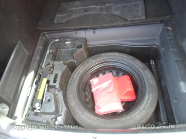 Volkswagen Passat 2005 in Parnu, with an engine capacity of 2.00 L and mileage of 410 thousand km for 2499 €, photo 10 on AUTOMOTO.COM.LV