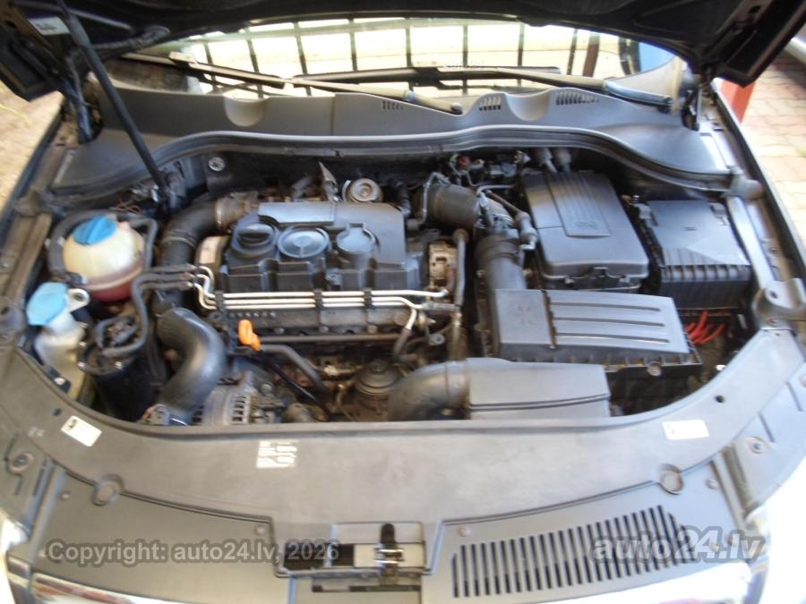 Volkswagen Passat 2005 Pērnava, ar dzinēja tilpumu 2.00 L un nobraukumu 410 tūkst. km par 2499 €, foto 16 vietnē AUTOMOTO.COM.LV