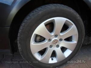 Volkswagen Passat 2005 Pērnava, ar dzinēja tilpumu 2.00 L un nobraukumu 410 tūkst. km par 2499 €, foto 17 vietnē AUTOMOTO.COM.LV