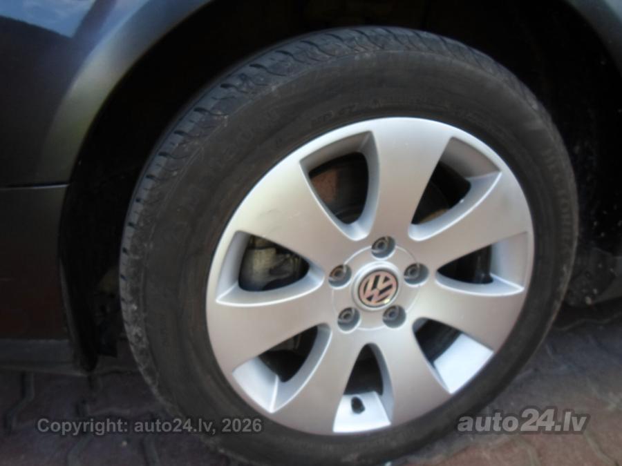Volkswagen Passat 2005 Pērnava, ar dzinēja tilpumu 2.00 L un nobraukumu 410 tūkst. km par 2499 €, foto 17 vietnē AUTOMOTO.COM.LV