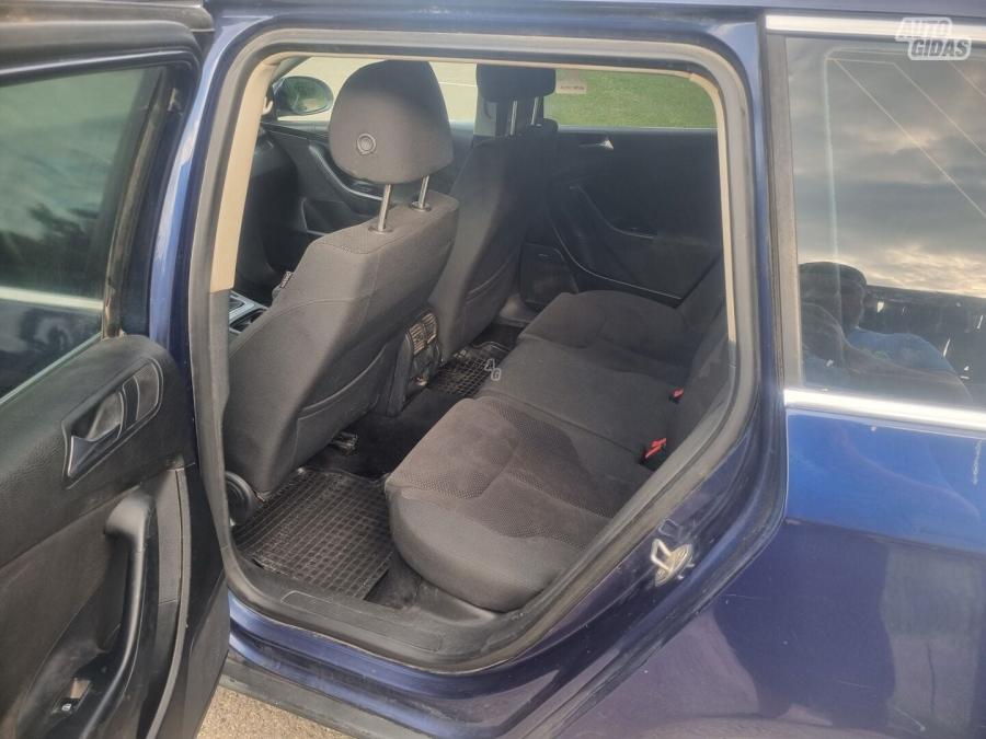 Volkswagen Passat 2005 Kauņa, ar dzinēja tilpumu 2.00 L un nobraukumu 368 tūkst. km par 1850 €, foto 6 vietnē AUTOMOTO.COM.LV