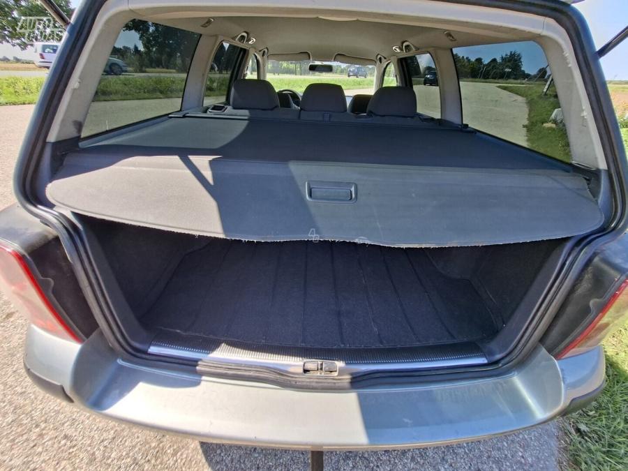 Volkswagen Passat 2005 in Vilkaviskis, with an engine capacity of 1.90 L and mileage of 369 thousand km for 1900 €, photo 20 on AUTOMOTO.COM.LV