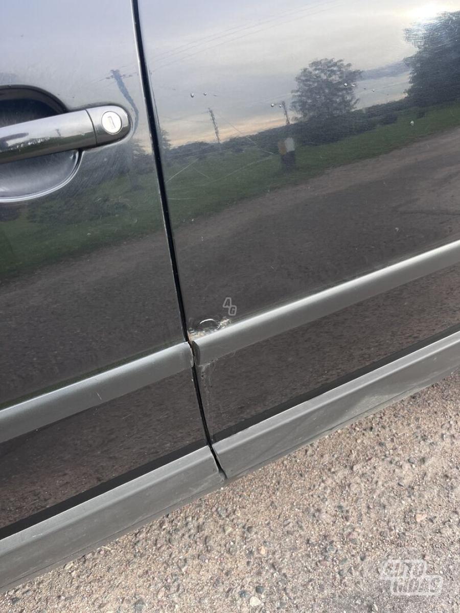 Volkswagen Passat 2005 Vilkaviškis, ar dzinēja tilpumu 1.90 L un nobraukumu 313 tūkst. km par 850 €, foto 10 vietnē AUTOMOTO.COM.LV