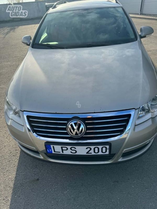 Фольксваген Пассат 2005 в Мажейкяй на AUTOMOTO.COM.LV Фольксваген Пассат 2005 в Мажейкяй, объемом двигателя 1.90 л и пробегом 364 тыс. км за 2000 €, фото 3 на AUTOMOTO.COM.LV
