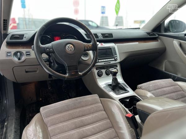 Volkswagen Passat 2006 in Vilnius, with an engine capacity of 2.00 L and mileage of 350 thousand km for 1500 €, photo 8 on AUTOMOTO.COM.LV