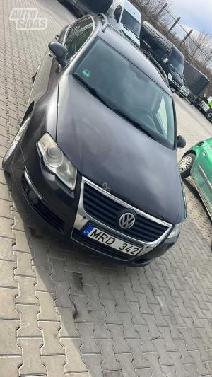 Volkswagen Passat 2006 in Vilnius, with an engine capacity of 2.00 L and mileage of 298 thousand km for 1600 €, photo 7 on AUTOMOTO.COM.LV