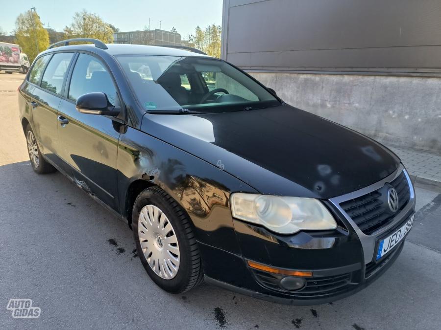 Volkswagen Passat 2006 Kauņa, ar dzinēja tilpumu 1.90 L un nobraukumu 350 tūkst. km par 500 €, foto 4 vietnē AUTOMOTO.COM.LV