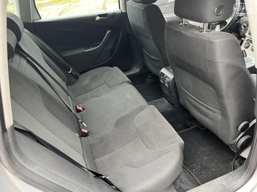 Volkswagen Passat 2006 Vilkaviškis, ar dzinēja tilpumu 1.90 L un nobraukumu 340 tūkst. km par 650 €, foto 14 vietnē AUTOMOTO.COM.LV