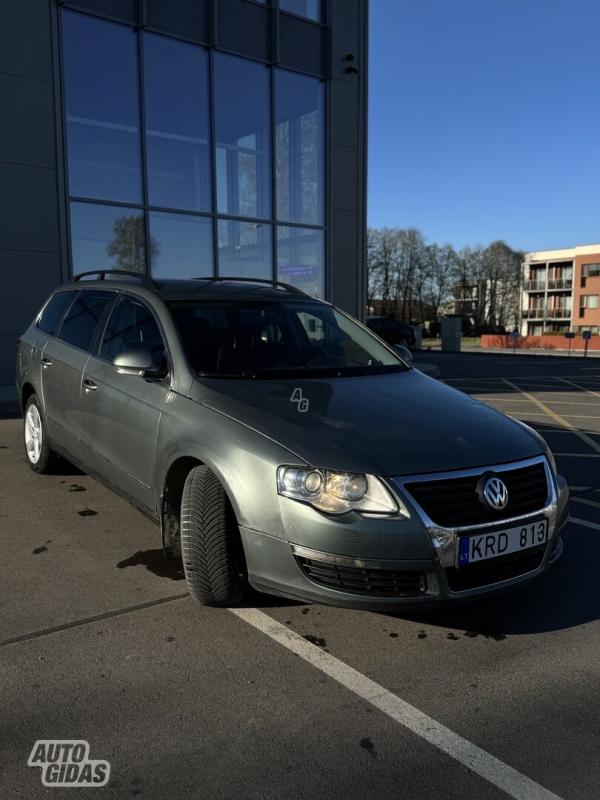 Volkswagen Passat 2006 in Vilnius, with an engine capacity of 2.00 L and mileage of 380 thousand km for 1599 €, photo 3 on AUTOMOTO.COM.LV