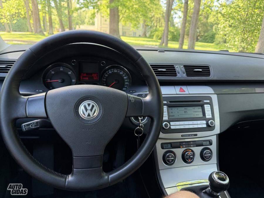 Volkswagen Passat 2006 in Kaunas, with an engine capacity of 1.90 L and mileage of 314 thousand km for 1699 €, photo 25 on AUTOMOTO.COM.LV