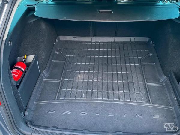 Volkswagen Passat 2006 in Mazeikiai, with an engine capacity of 2.00 L and mileage of 312 thousand km for 2900 €, photo 10 on AUTOMOTO.COM.LV