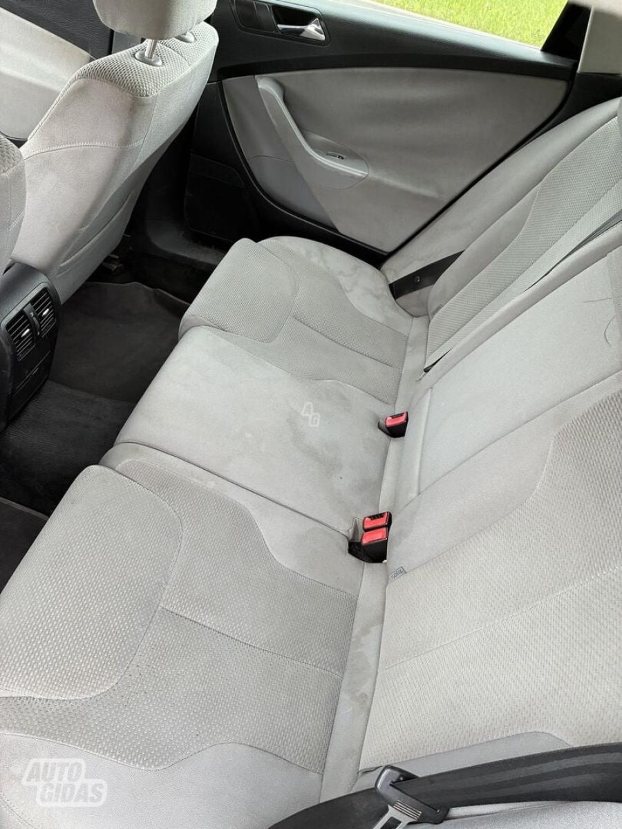 Volkswagen Passat 2006 in Kaunas, with an engine capacity of 2.00 L and mileage of 412 thousand km for 1100 €, photo 7 on AUTOMOTO.COM.LV