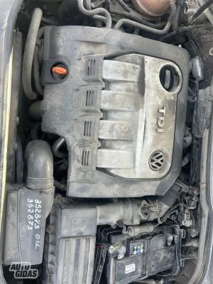 Volkswagen Passat 2006 Varėna, ar dzinēja tilpumu 2.00 L un nobraukumu 366 tūkst. km par 710 €, foto 15 vietnē AUTOMOTO.COM.LV