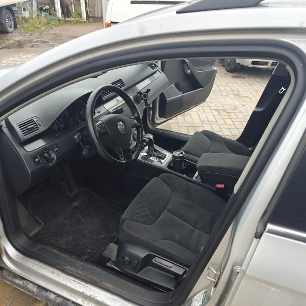 Volkswagen Passat 2006 in Vilnius, with an engine capacity of 2.00 L and mileage of 350 thousand km for 1000 €, photo 5 on AUTOMOTO.COM.LV
