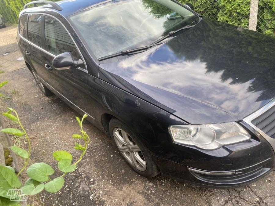 Volkswagen Passat 2006 in Marijampole, with an engine capacity of 2.00 L and mileage of 320 thousand km for 999 €, photo 4 on AUTOMOTO.COM.LV