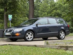 Volkswagen Passat 2006 in Kaunas, with an engine capacity of 2.00 L and mileage of 277 thousand km for 1590 €, photo 15 on AUTOMOTO.COM.LV