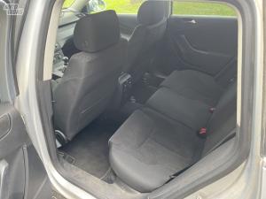 Volkswagen Passat 2006 in Raseiniai, with an engine capacity of 2.00 L and mileage of 346 thousand km for 990 €, photo 13 on AUTOMOTO.COM.LV