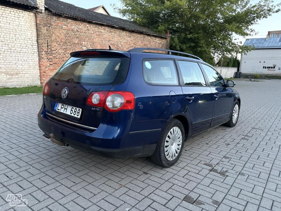 Volkswagen Passat 2006 in Vilnius, with an engine capacity of 2.00 L and mileage of 420 thousand km for 950 €, photo 3 on AUTOMOTO.COM.LV