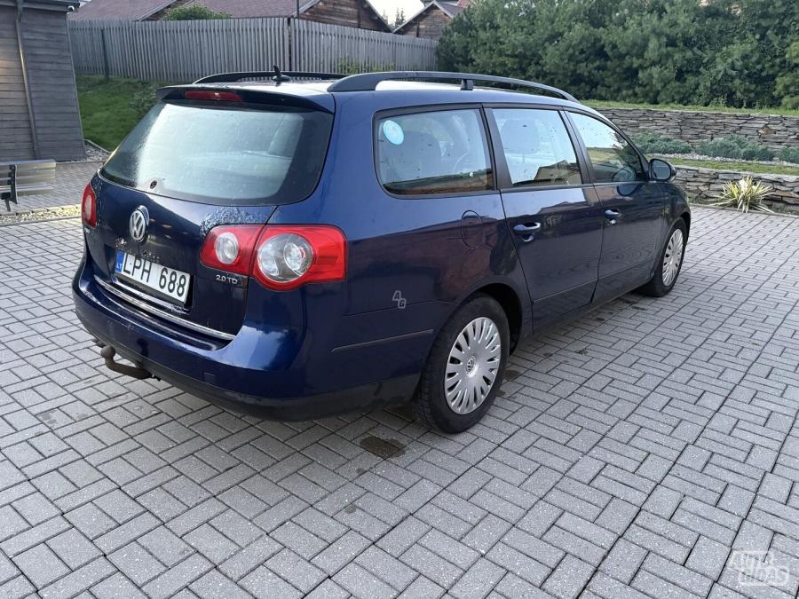 Volkswagen Passat 2006 in Vilnius, with an engine capacity of 2.00 L and mileage of 420 thousand km for 950 €, photo 7 on AUTOMOTO.COM.LV