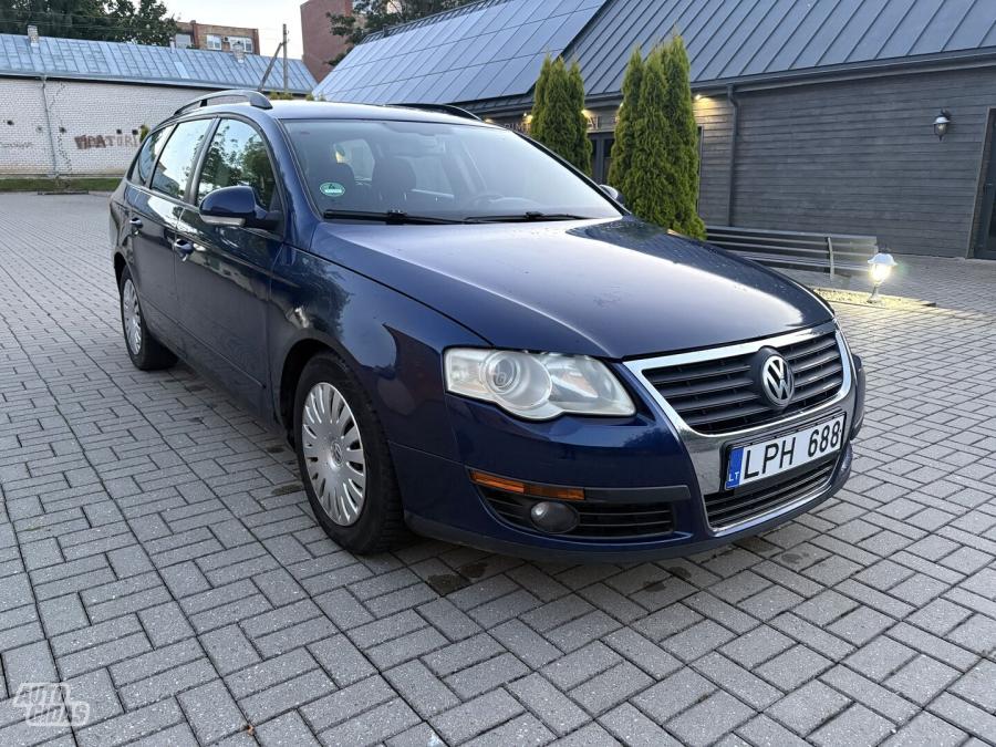 Volkswagen Passat 2006 in Vilnius, with an engine capacity of 2.00 L and mileage of 420 thousand km for 950 €, photo 8 on AUTOMOTO.COM.LV