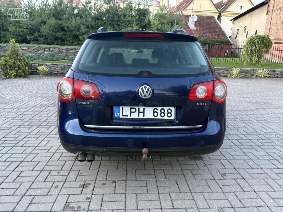 Volkswagen Passat 2006 in Vilnius, with an engine capacity of 2.00 L and mileage of 420 thousand km for 950 €, photo 11 on AUTOMOTO.COM.LV