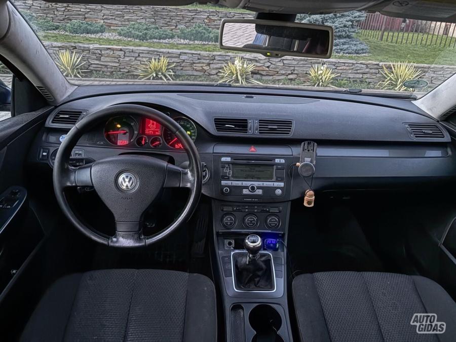Volkswagen Passat 2006 in Vilnius, with an engine capacity of 2.00 L and mileage of 420 thousand km for 950 €, photo 18 on AUTOMOTO.COM.LV