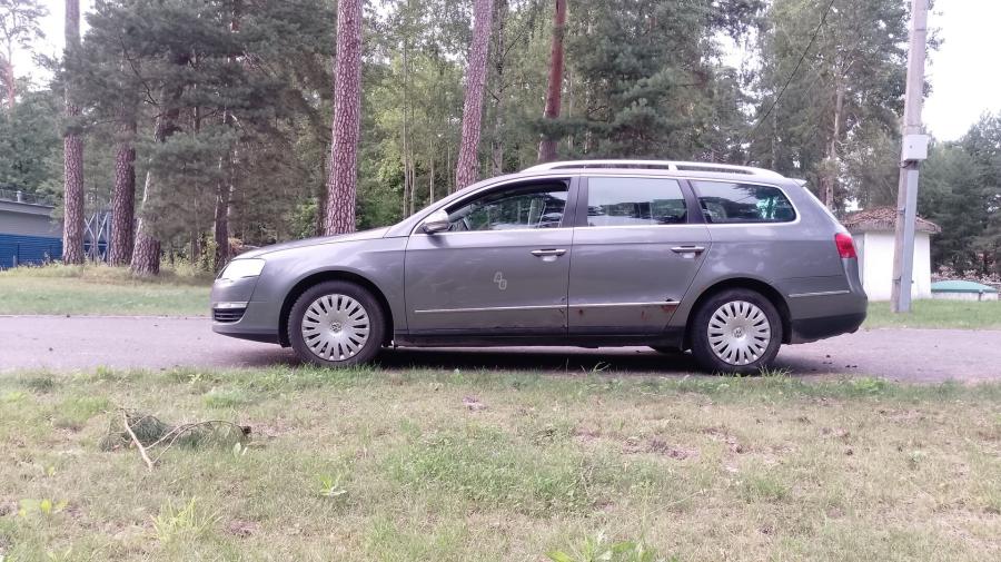Volkswagen Passat 2006 in Kaunas, with an engine capacity of 2.00 L and mileage of 421 thousand km for 800 €, photo 9 on AUTOMOTO.COM.LV