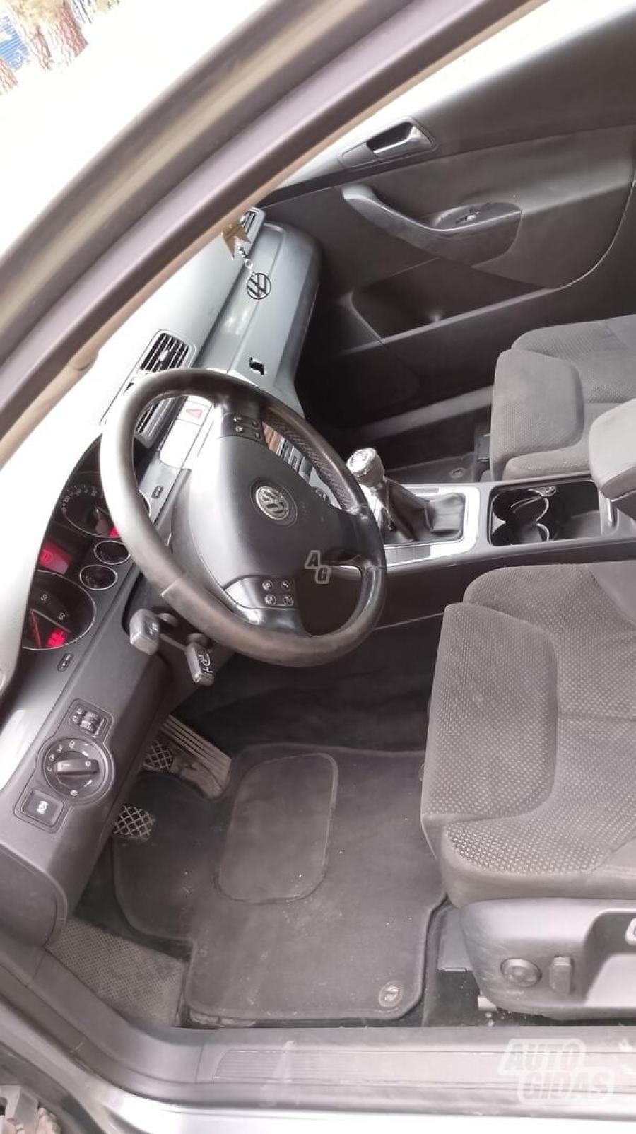 Volkswagen Passat 2006 in Kaunas, with an engine capacity of 2.00 L and mileage of 421 thousand km for 800 €, photo 12 on AUTOMOTO.COM.LV