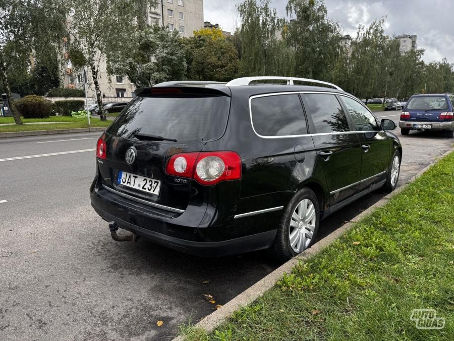Volkswagen Passat 2006 in Kaunas, with an engine capacity of 2.00 L and mileage of 381 thousand km for 1350 €, photo 4 on AUTOMOTO.COM.LV