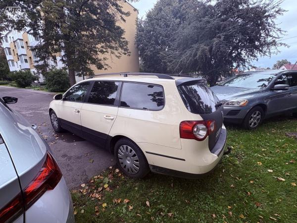 Фольксваген Пассат 2006 в Радвилишкис на AUTOMOTO.COM.LV Фольксваген Пассат 2006 в Радвилишкис, объемом двигателя 2.00 л и пробегом 422 тыс. км за 1250 €, фото 4 на AUTOMOTO.COM.LV