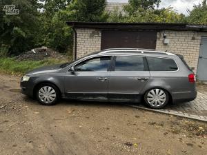 Volkswagen Passat 2006 Šauļi, ar dzinēja tilpumu 2.00 L un nobraukumu 277 tūkst. km par 405 €, foto 3 vietnē AUTOMOTO.COM.LV